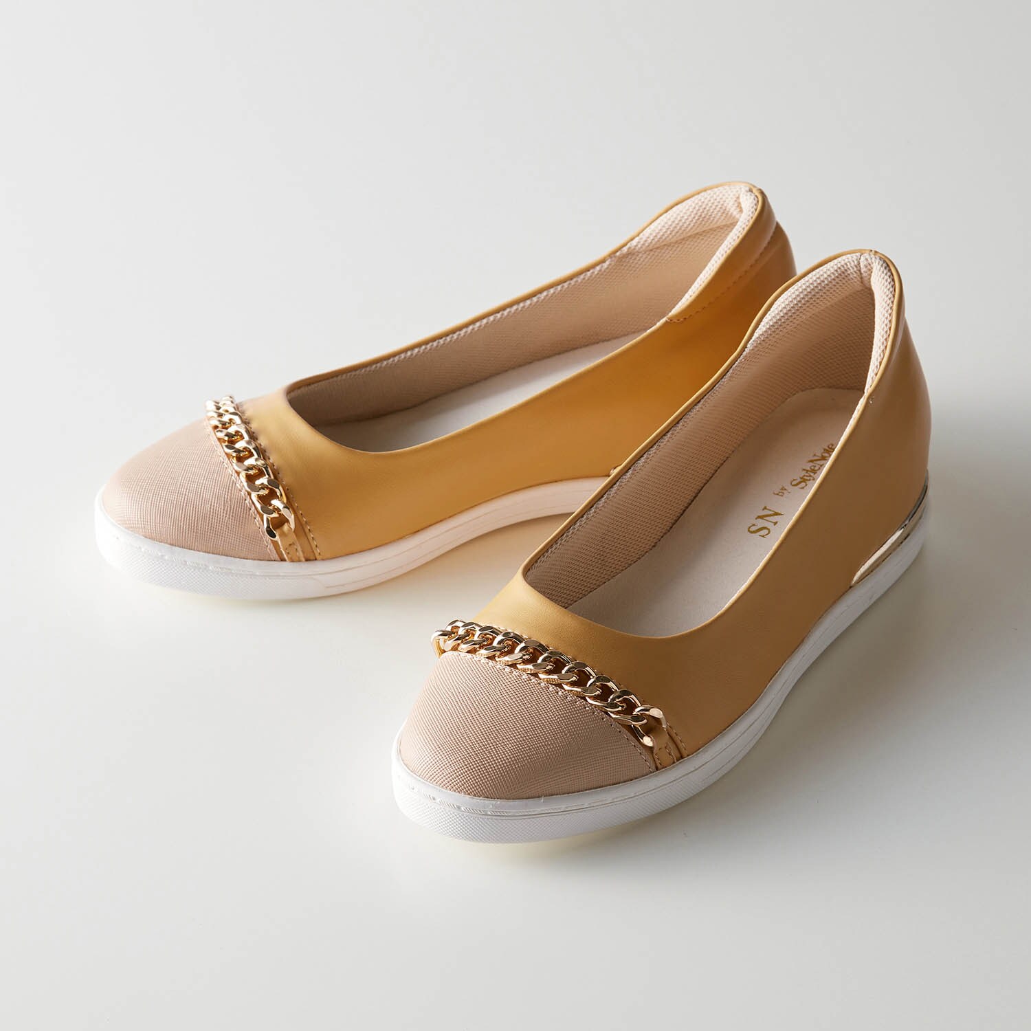 ビジュー スニーカー ブランドの人気商品・通販・価格比較 - 価格.com